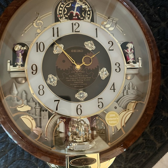 Seiko | Wall Decor | Seiko Brown And Gold Wall Clock | Poshmark